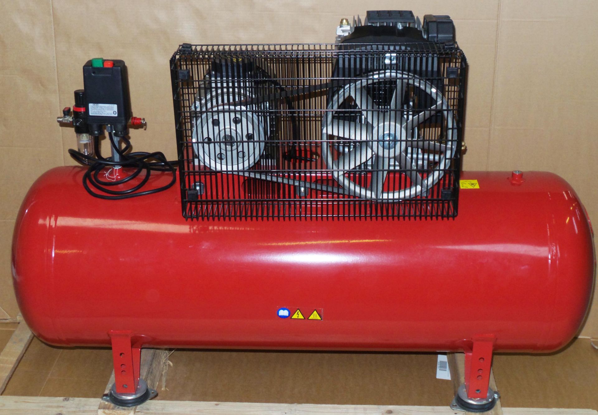Clarke Boxer 14CFM 150 Litre Belt Driven Air Compressor 3 Phase 400v ...
