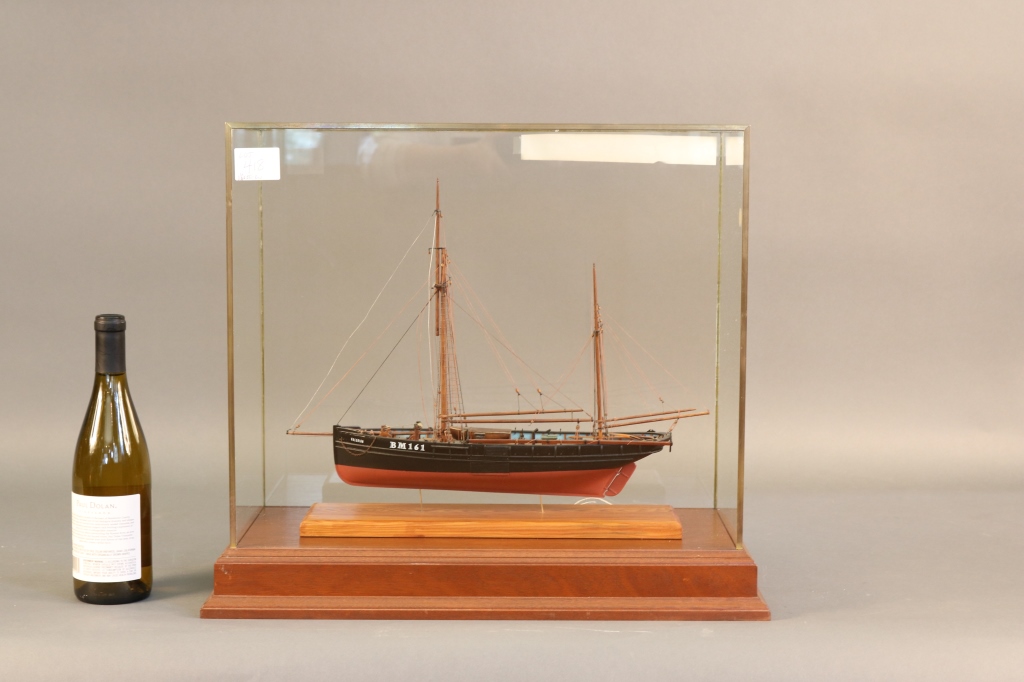 Model of Brixham Smack Fishing Trawler Ship model of the Valerian, a ...