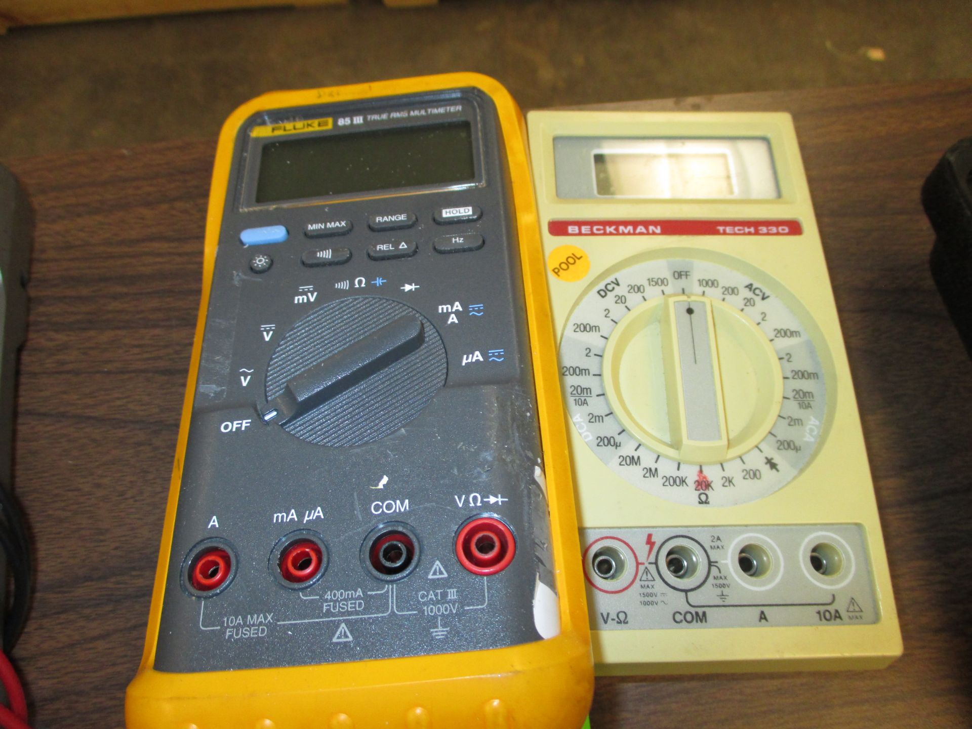 (1) FLUKE 85 III TRUE RMS MULTIMETER; (1) BECKMAN TECH 330(ASSETS ...