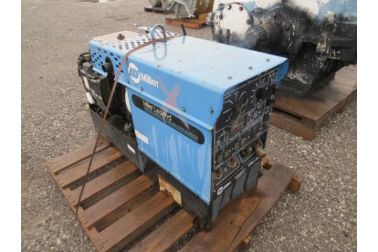 Miller Legend Welder/Generator- Onan 18HP Gas Engine Constant Current ...