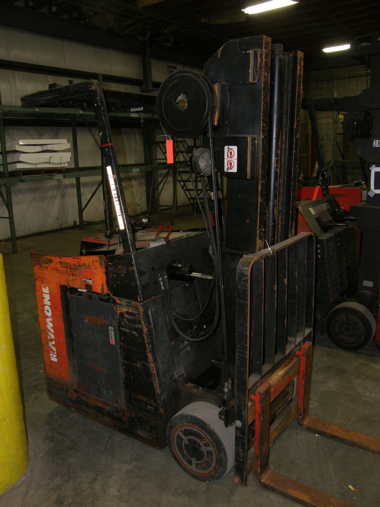 RAYMOND PACER MODEL 60 FORKLIFT MODEL #60-C30TT 36 V, TRUCK WEIGHT 8490 ...