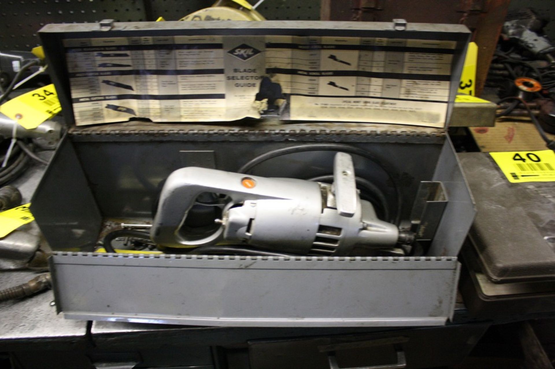 SKIL MODEL 700 RECIPROCATING SAW W/CASE