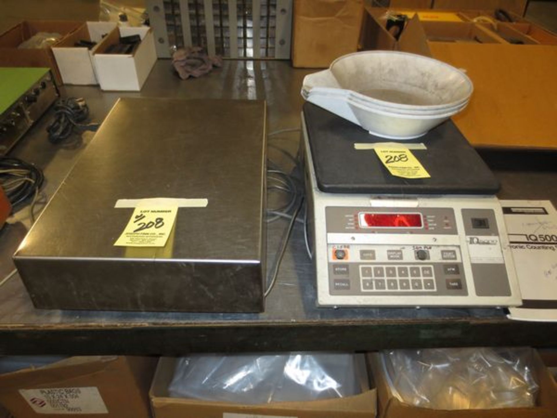 RICE LAKE IQ5000 DIGITAL COUNTING SCALE W/ 12"x18" PLATFORM