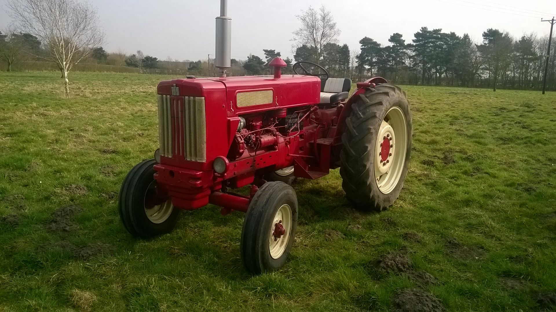 1965 INTERNATIONAL B614 4cylinder diesel TRACTOR Reg. No. Q312 FDG ...