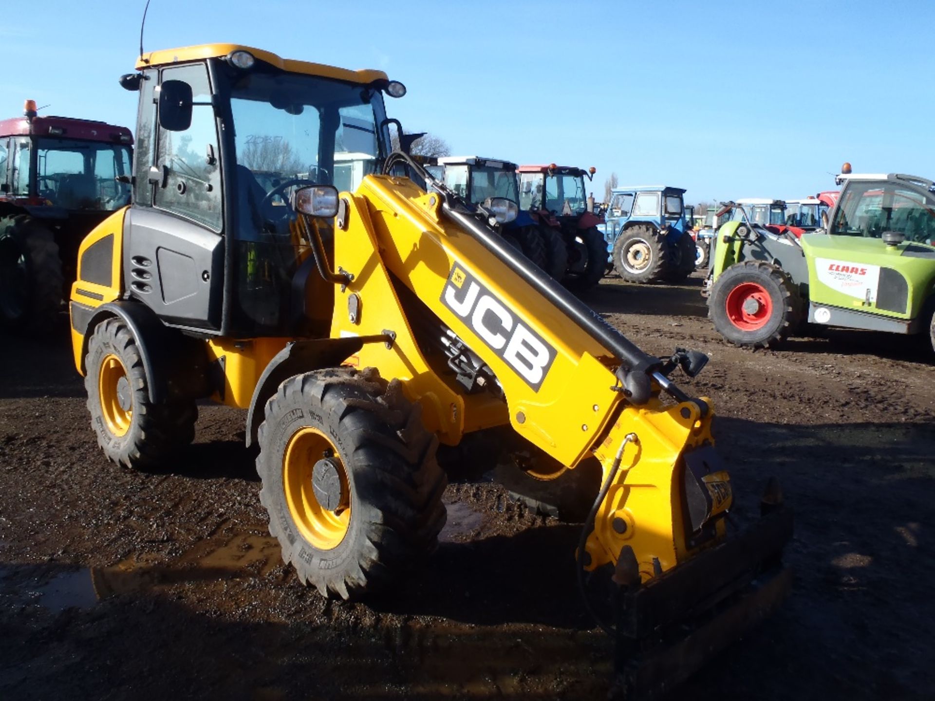 JCB TM 180 FM Telescopic With Extra Work Lights. 1200 Hrs. Serial No ...