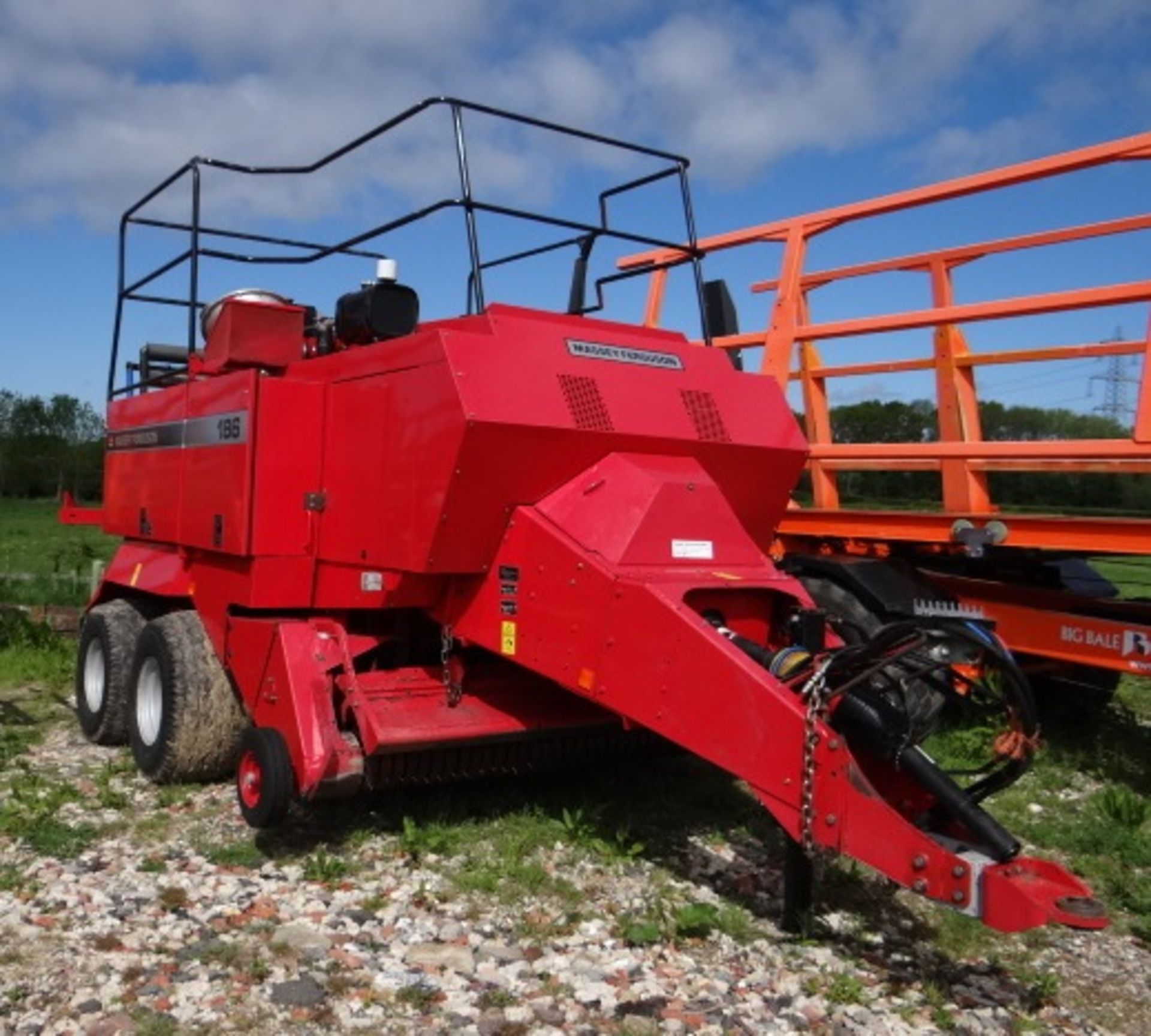 2006 Massey Ferguson 186 Tandem Axle Baler with PTO, Computer, Harness ...