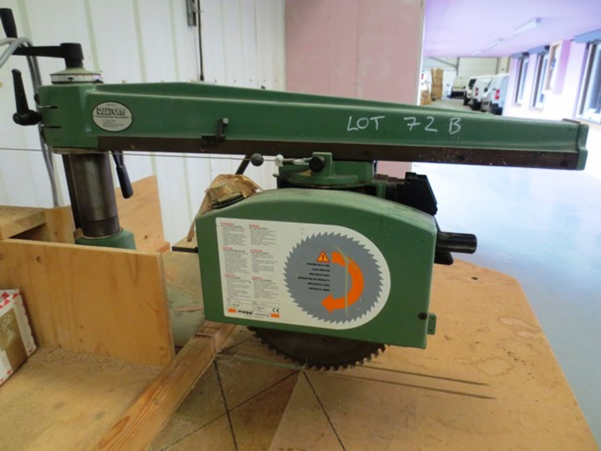 Maggi Engineering 154 cross cut radial arm saw, serial no: 397, max ...