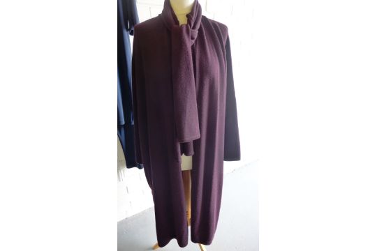 Jean Muir 'Essentials' mixed stretch fabric two part suit comprising V ...