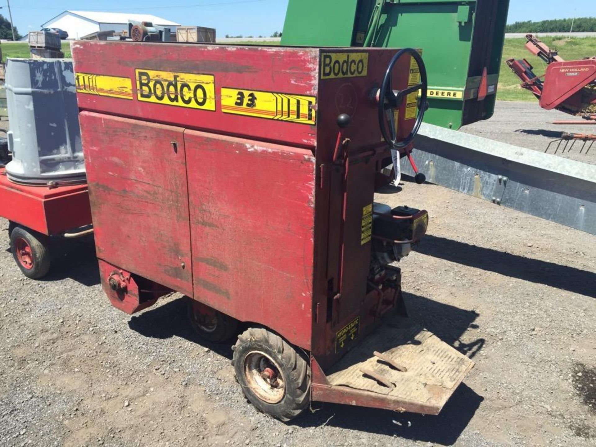 BODCO 33 FEED CART