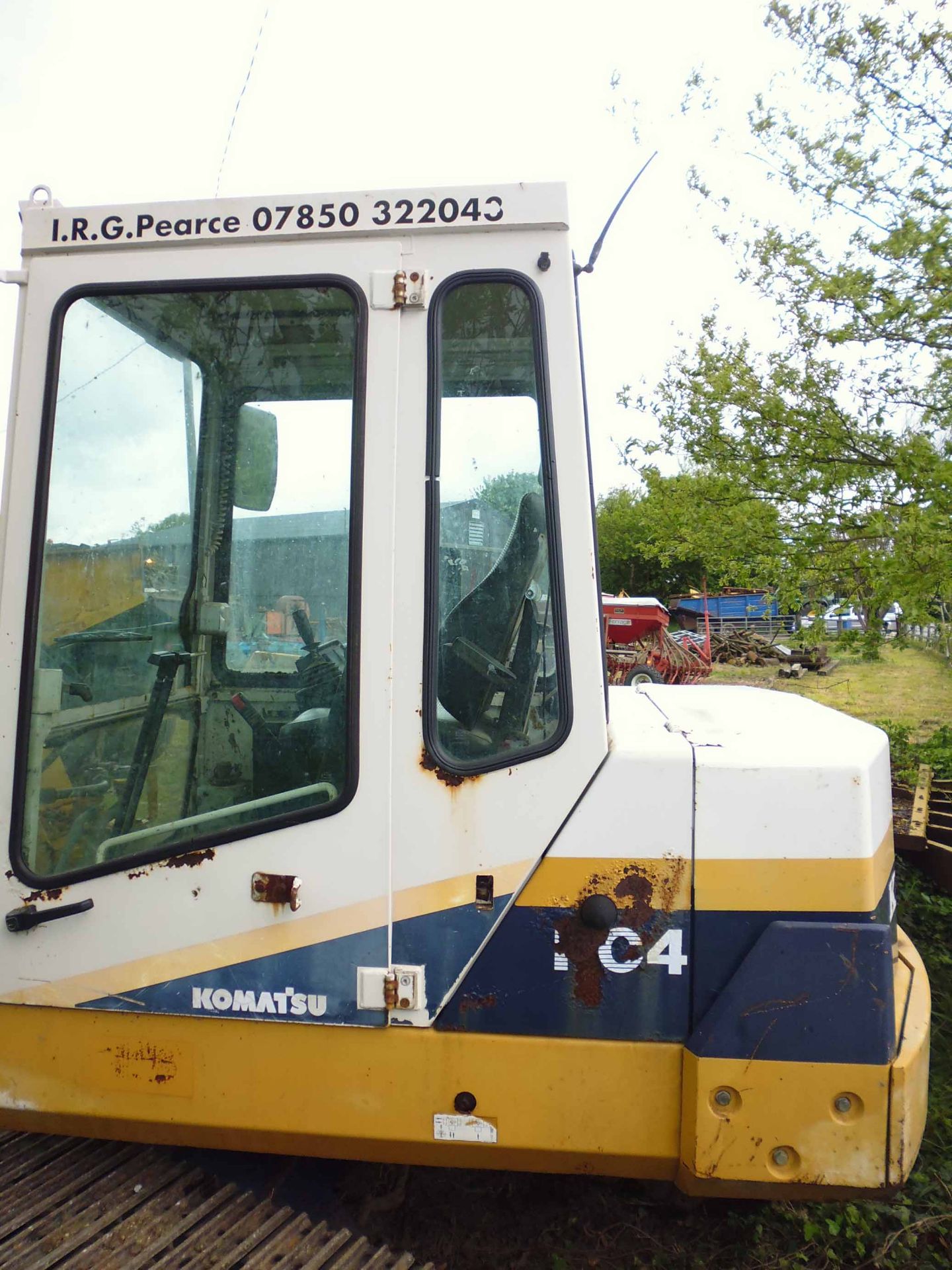 Komatsu PC40 4 tonne mini digger. 4,496 hours. Serial number F10399 ...