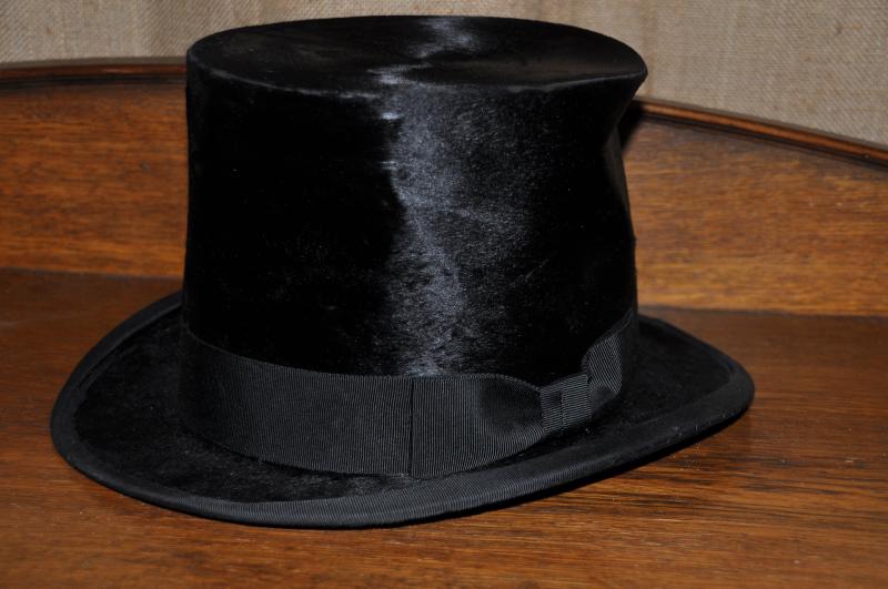 *One vintage extra large top hat with label to/by Henry Heath (Lot ...