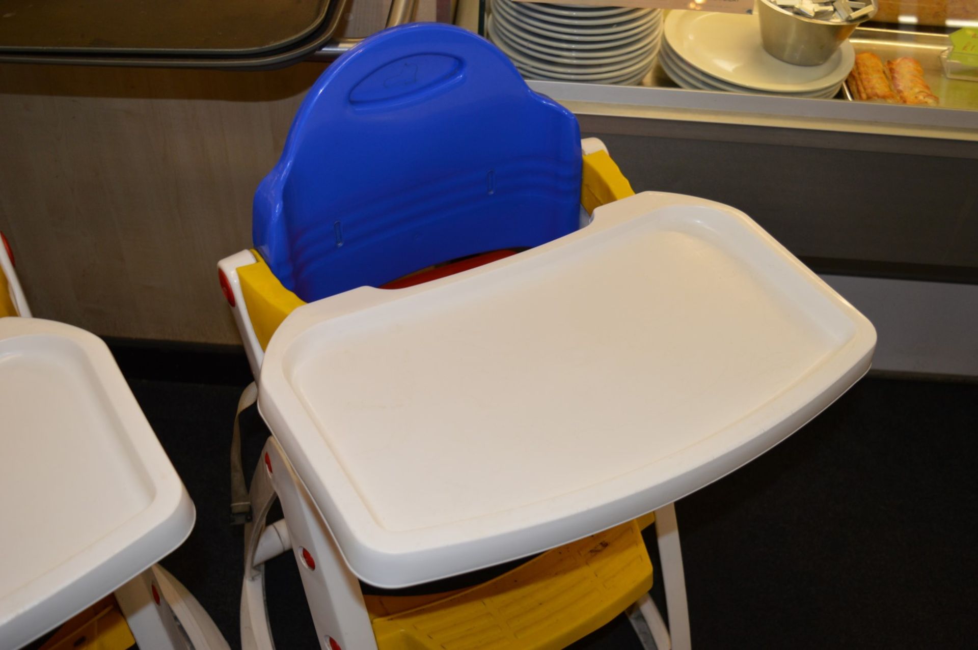 2 x Childrens High Chairs - K&D Design - Colourful Design - 3 Stage ...