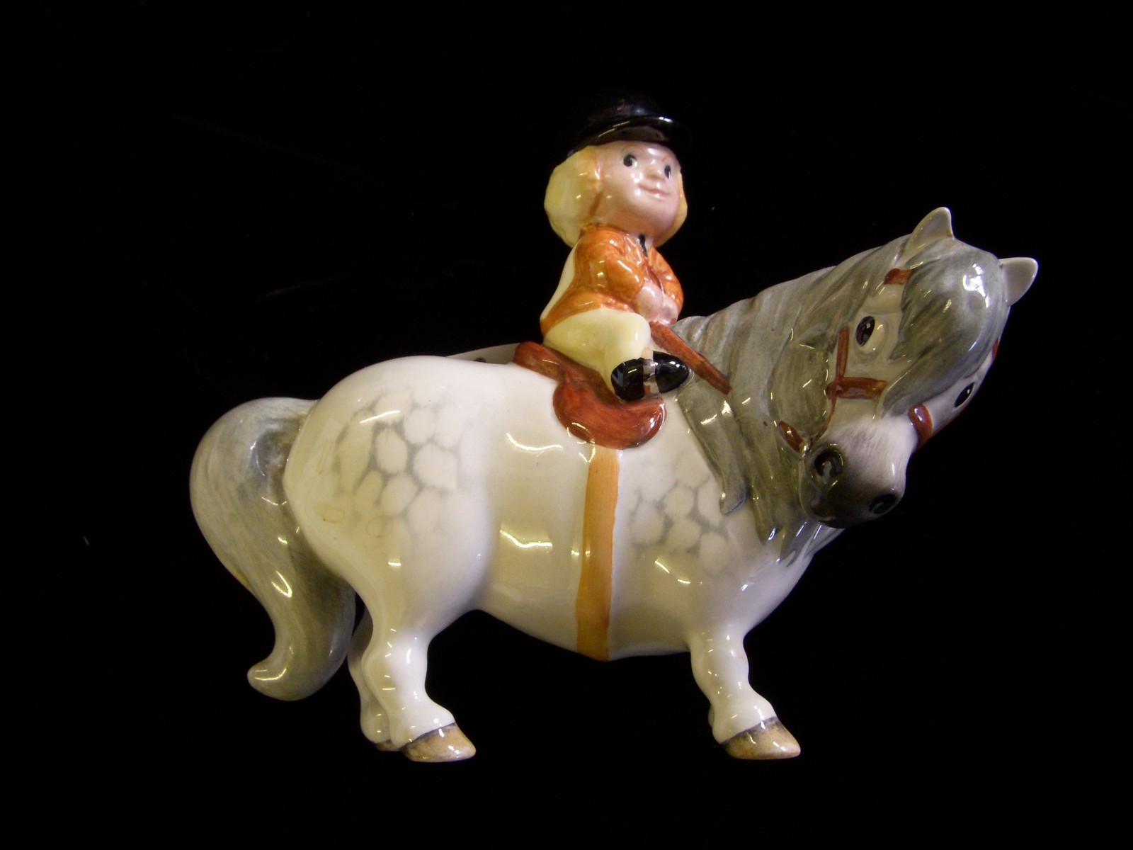 John Beswick: Norman Thelwell 1981 figure on pony ‘Learner’.