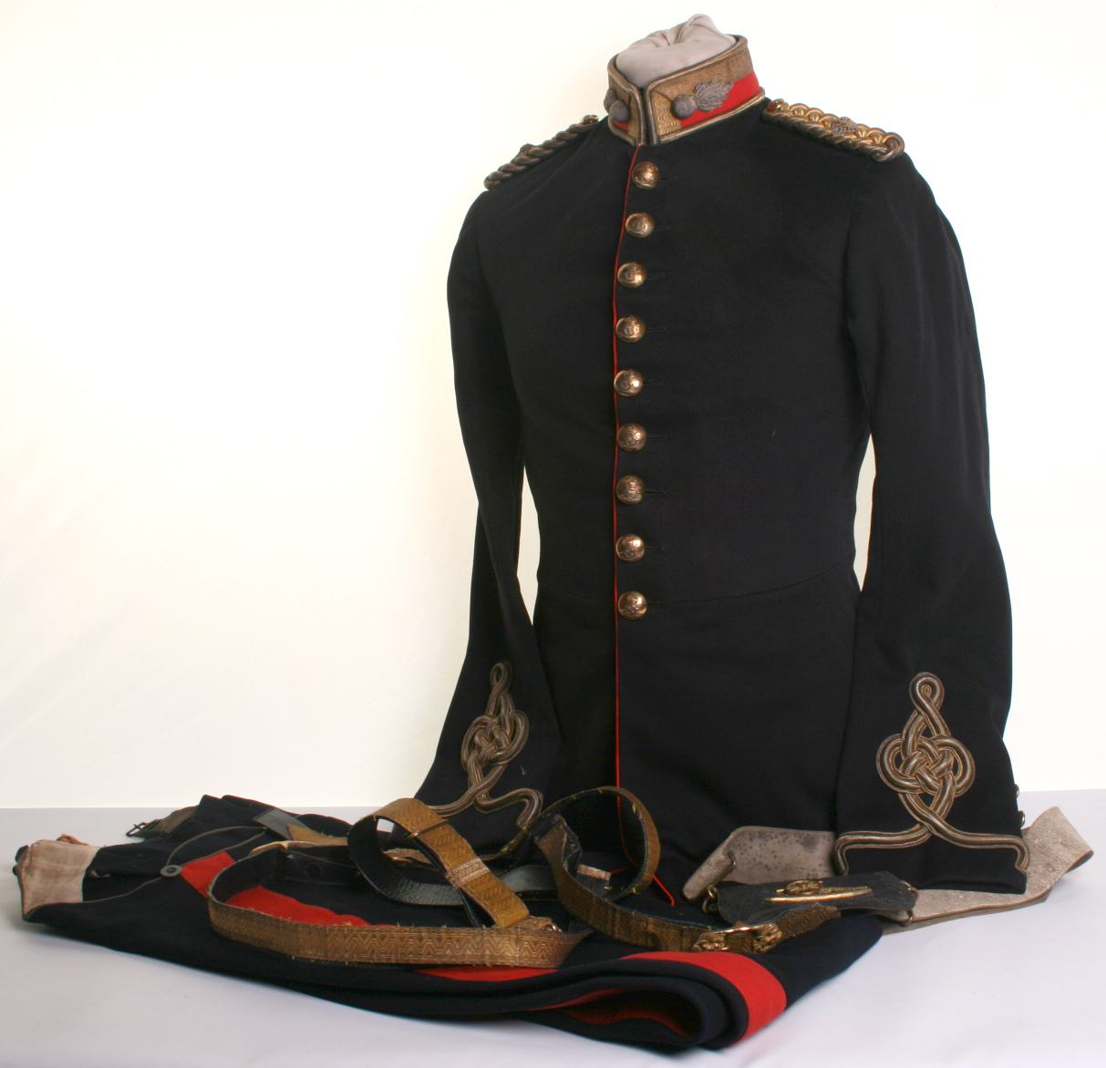 Post 1902 Royal Artillery Officers Full Dress Uniform of fine quality ...