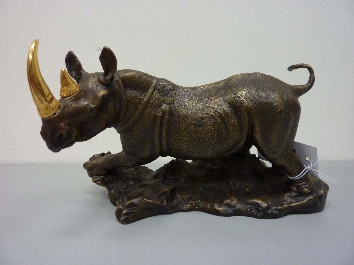 Franklin Mint for the African Wildlife Foundation rhino sculpture ...
