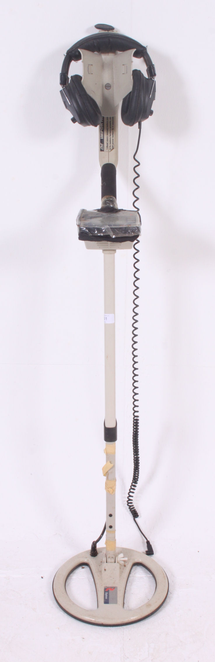 Metal Detector : Minelab Explorer XS ( Full Band Spectrum Technology ...