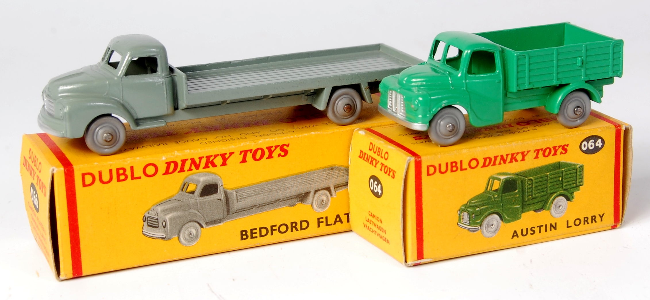 Dublo Dinky, 064 Austin lorry green, grey smooth wheels (NM,BVG), sold ...