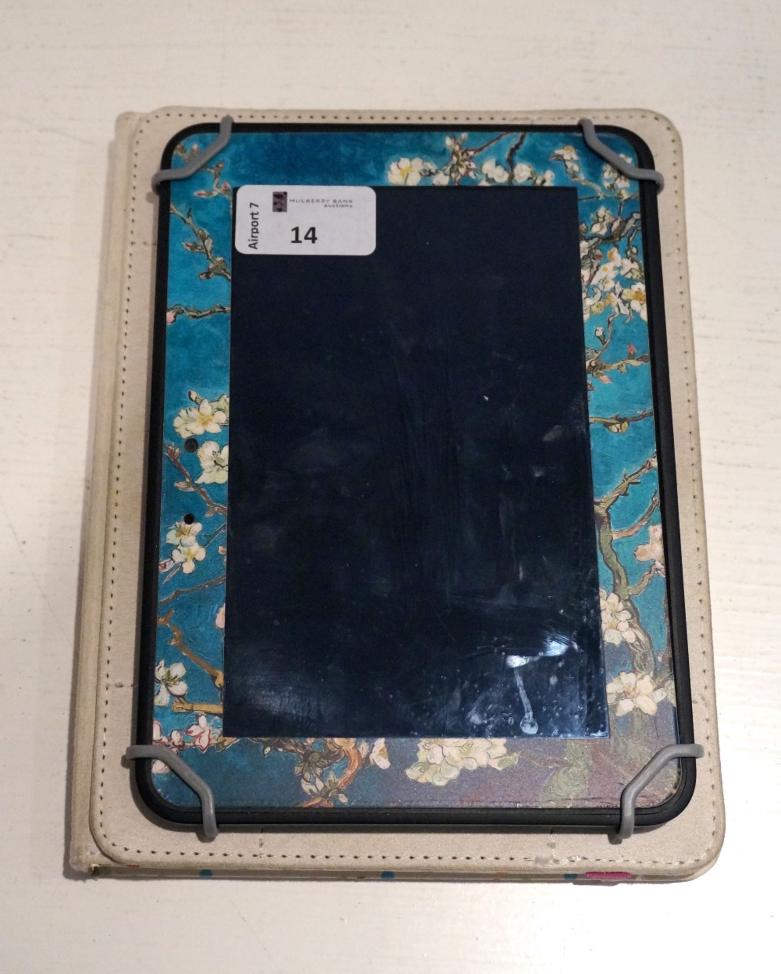 KINDLE FIRE HD 7" 16GB serial number D025 A0A0 2476 10U5 with ...