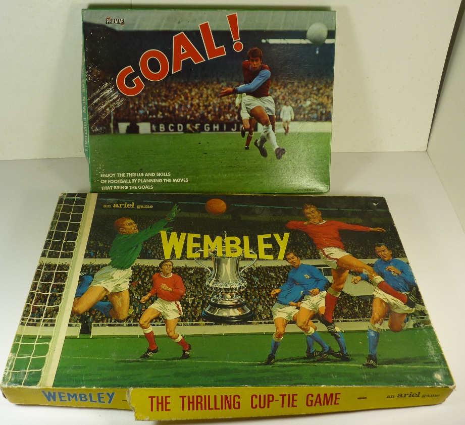An Airfix Pontoon Bridge Assault Set in original box; a Philmar boxed ...
