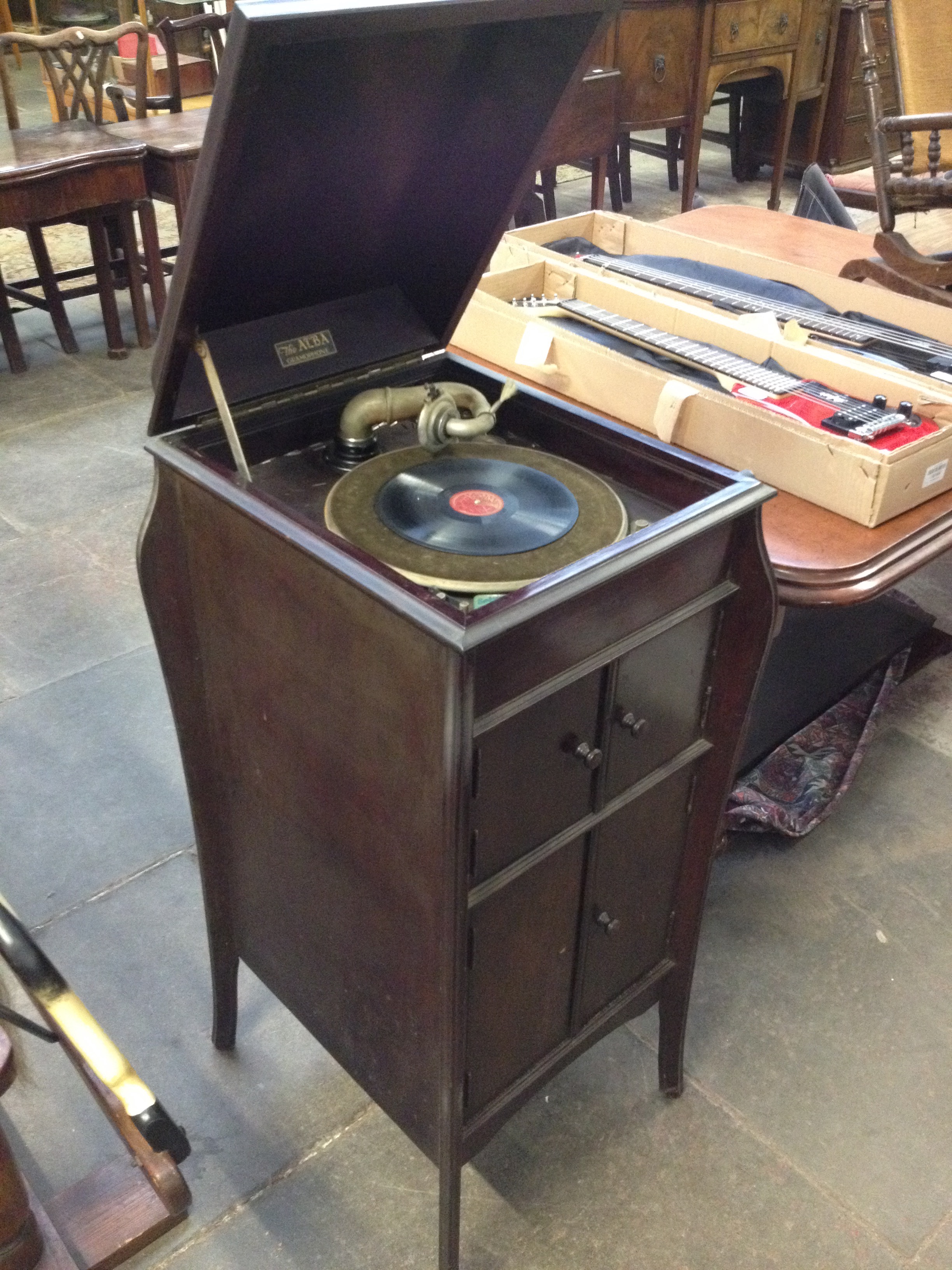 The Alba Gramophone