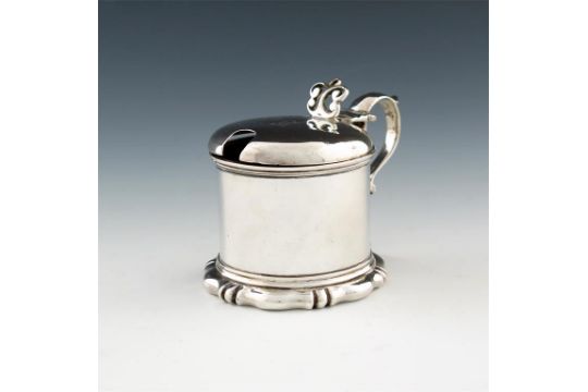 An early-Victorian silver mustard pot, by Charles Fox, London 1837 ...