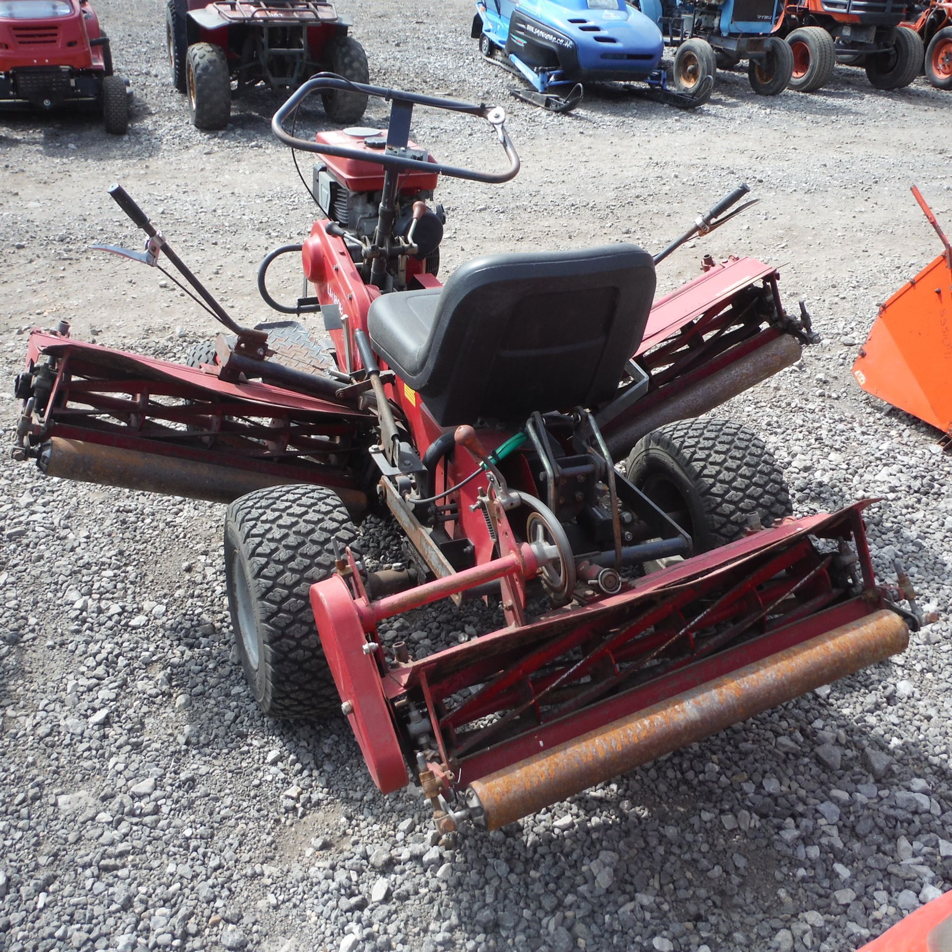 SAXON LM180 triple mower