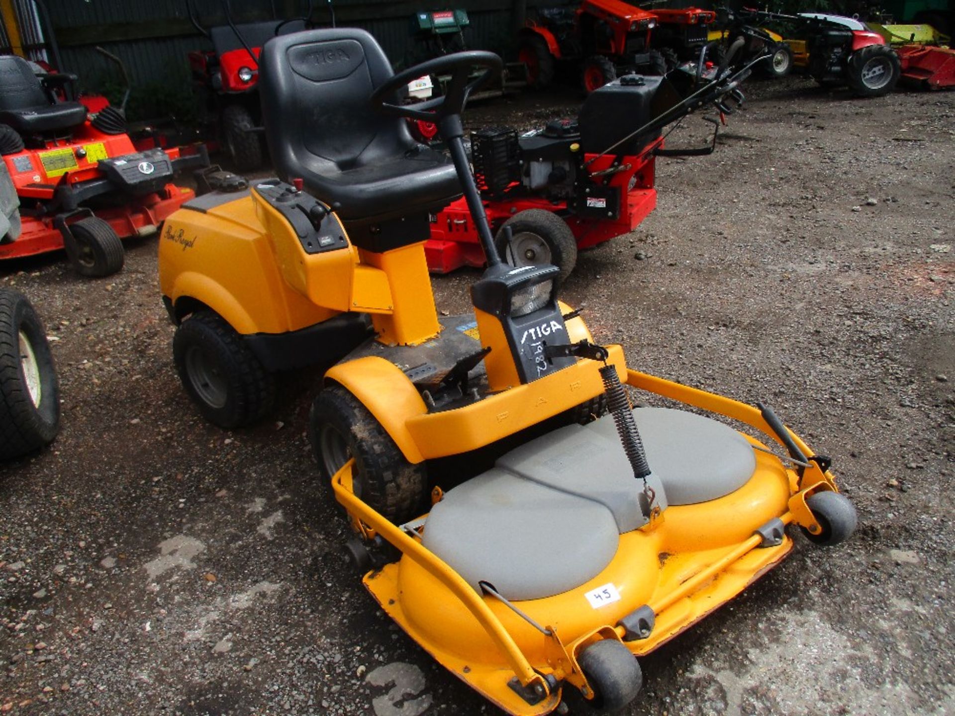 Stiga pivot steer front mounted rotary deck mower PARK ROYALE P901 ...