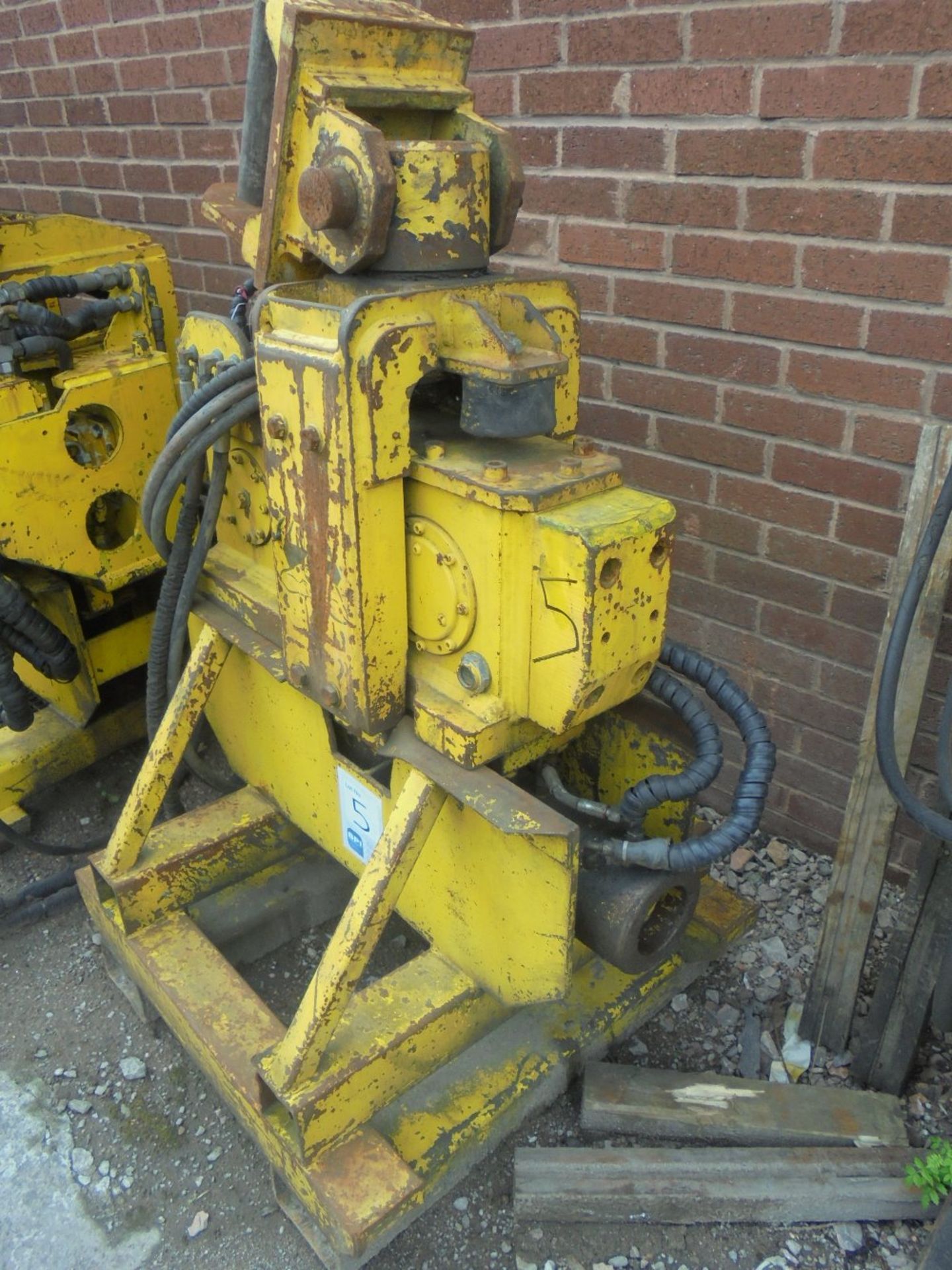 Dawson EMV 70 Hydraulic Piling Hammer / Extractor, Static Moment: 70Kgm ...