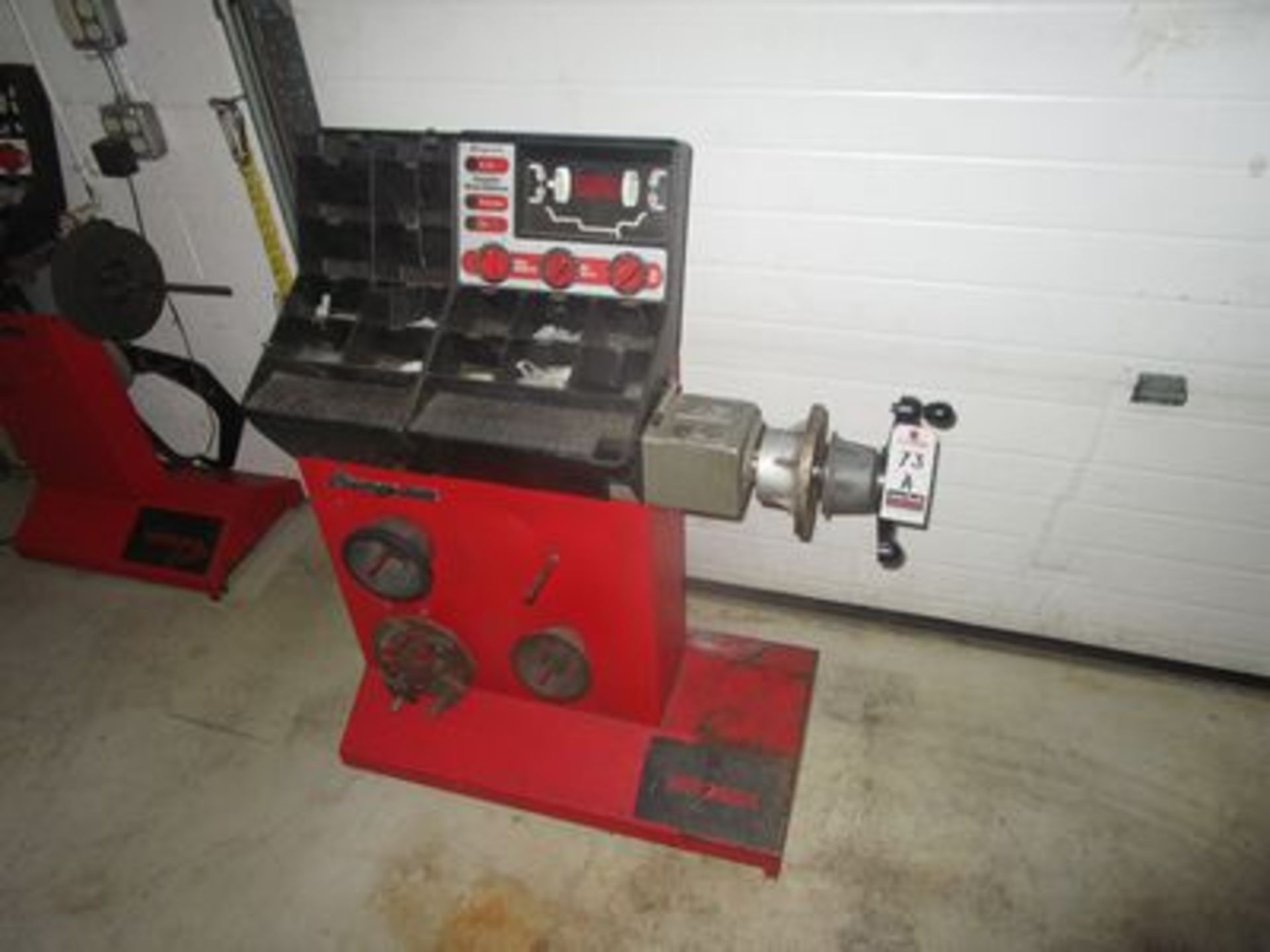 SNAP-ON WB260A CAR & TRUCK WHEEL BALANCER