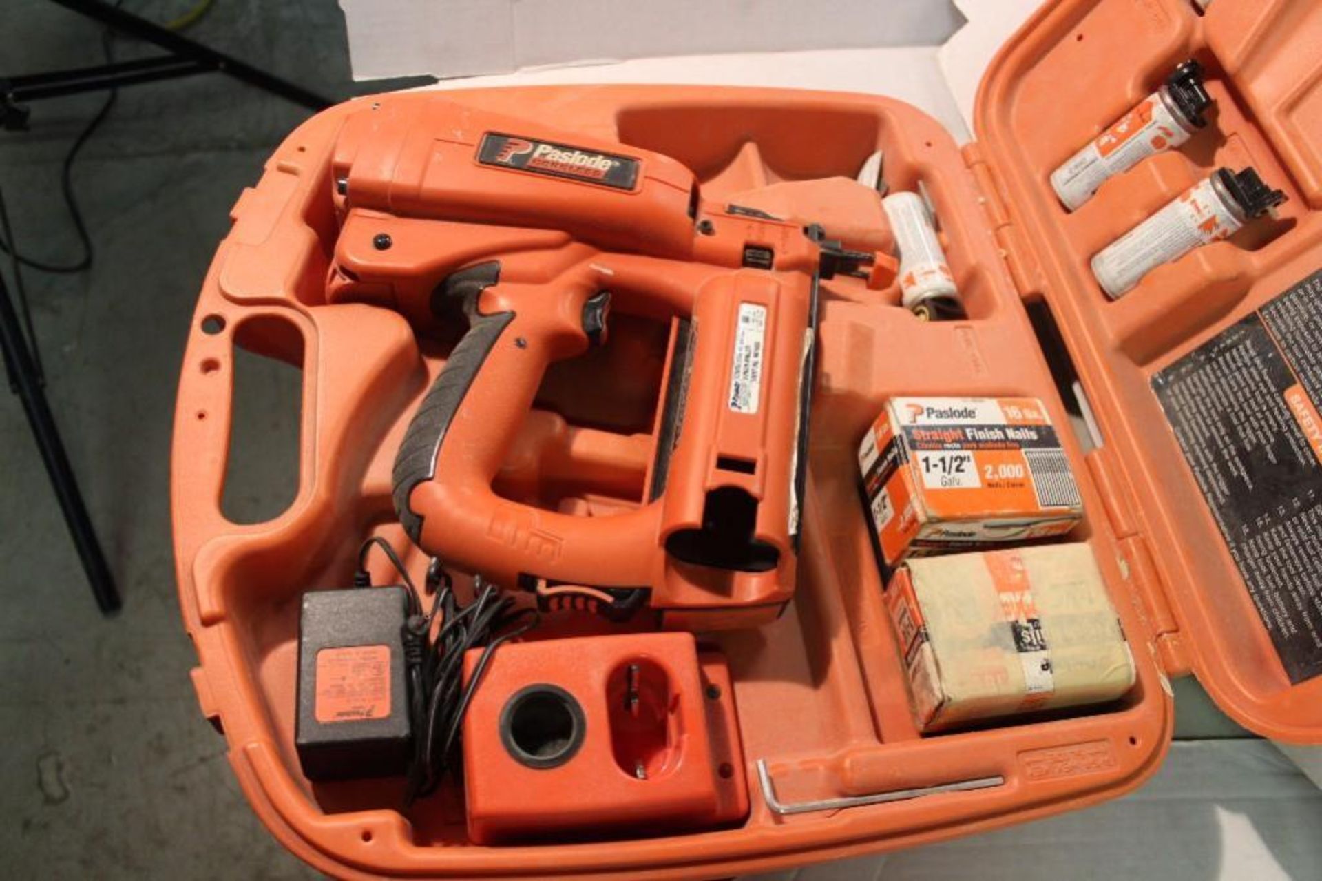Paslode 18 gauge cordless finish nailer Part No.901000