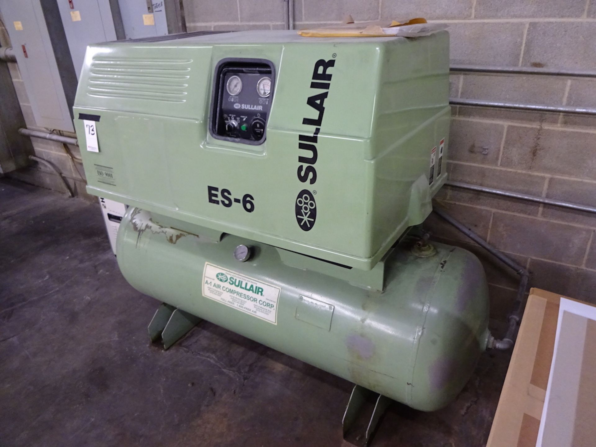 SULLAIR 10 HP MODEL ES-6 TANK MOUNTED SCREW TYPE AIR COMPRESSOR: S/N ...