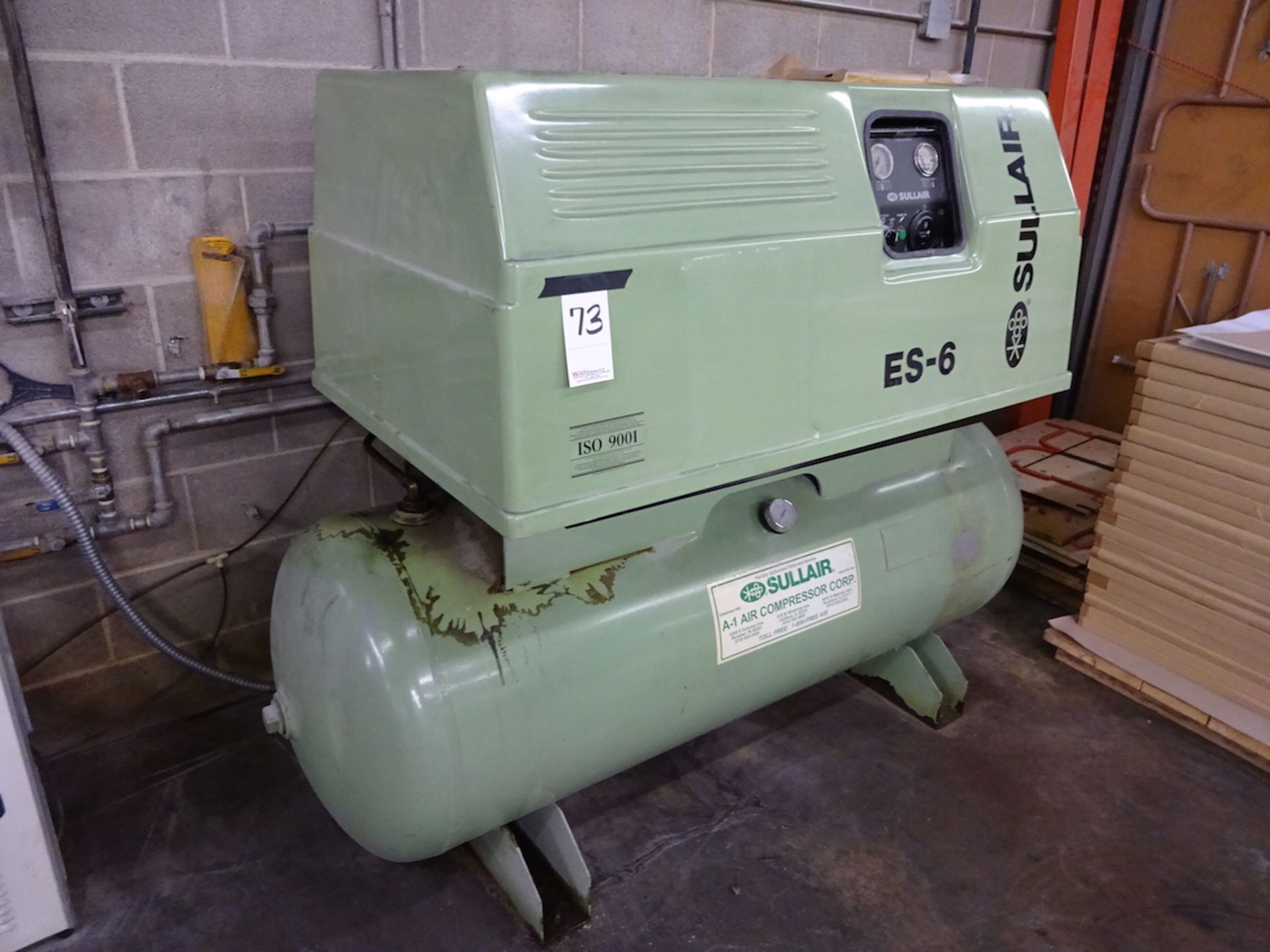 SULLAIR 10 HP MODEL ES-6 TANK MOUNTED SCREW TYPE AIR COMPRESSOR: S/N ...