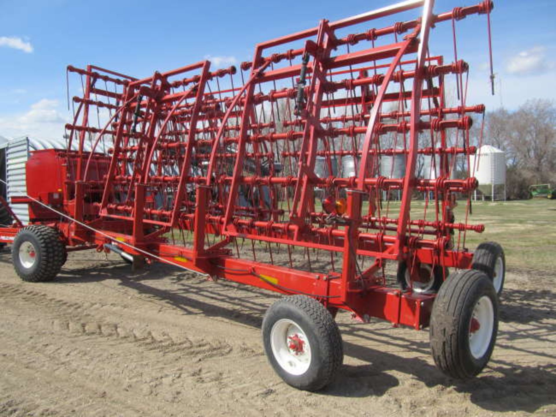 MORRIS FIELD PRO HEAVY HARROW; 50 Feet, 9/16 Tines, New Condition, SN ...