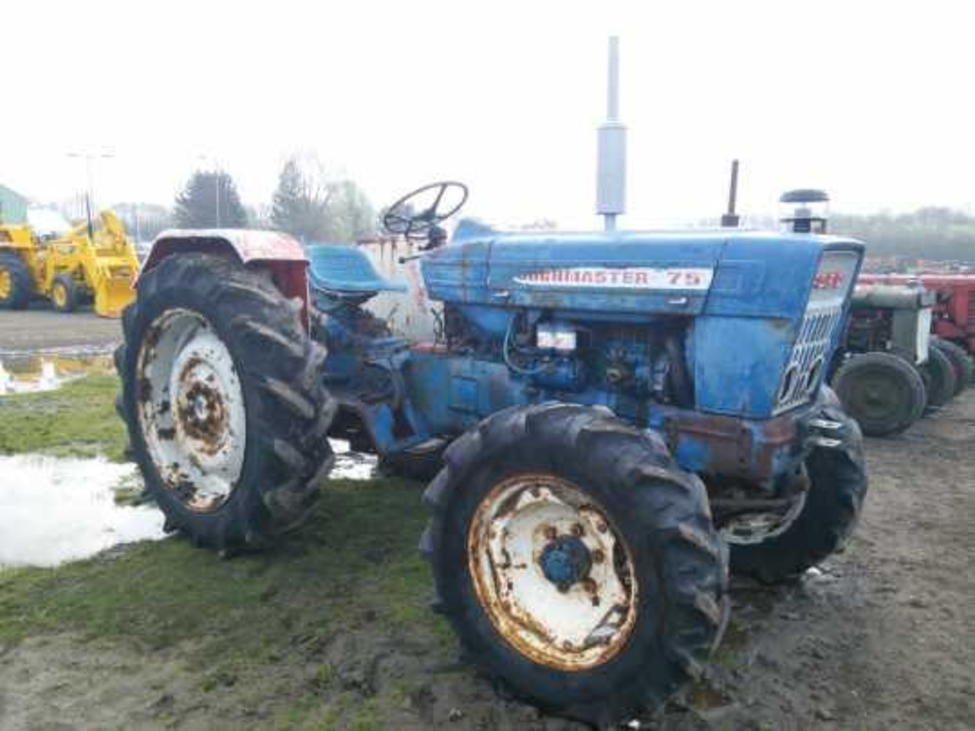 ROADLESS 75 4cylinder diesel TRACTOR Further details at time of sale.