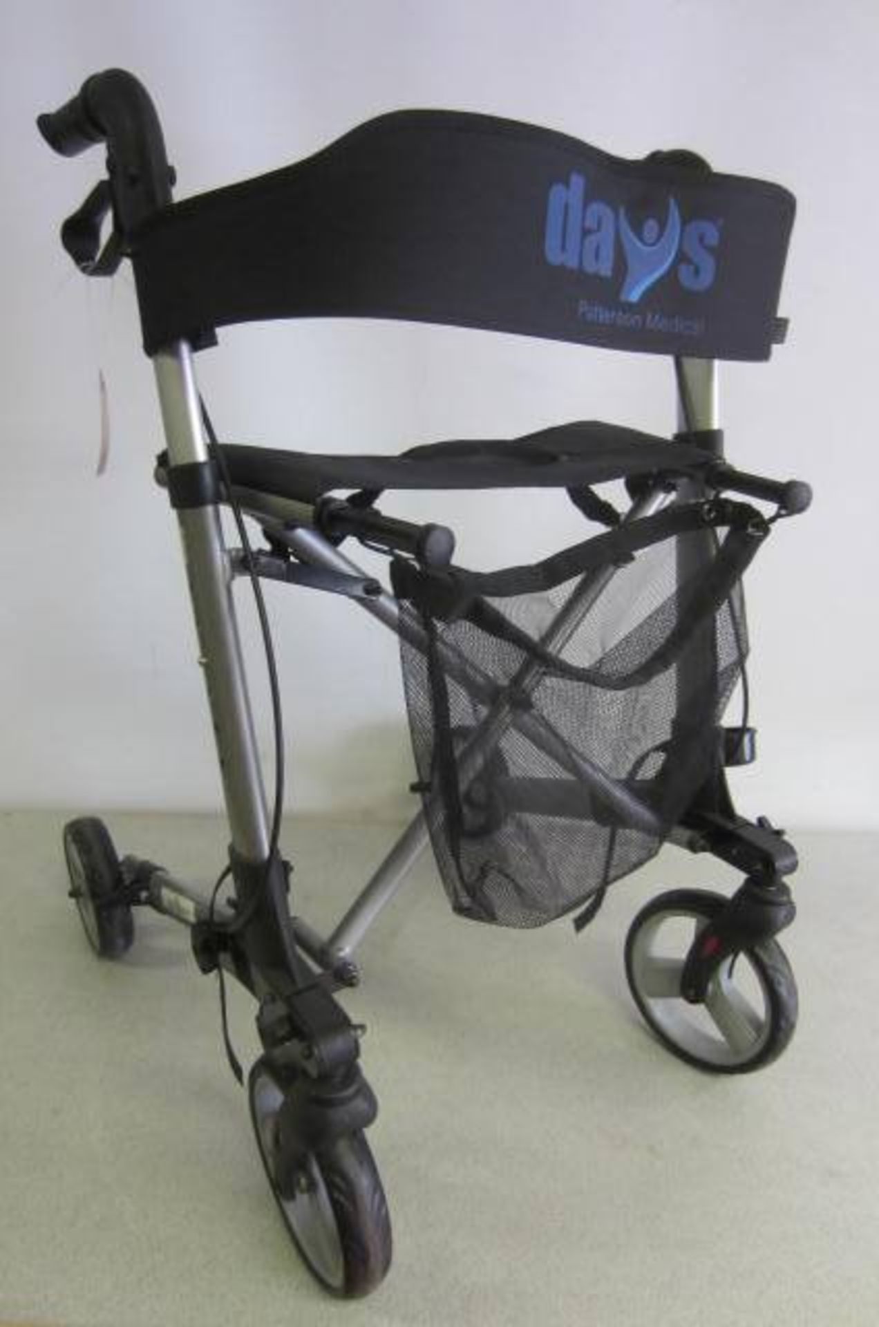 Days Patterson Medical Deluxe Rollator, Lightweight Folding 4 Wheel ...