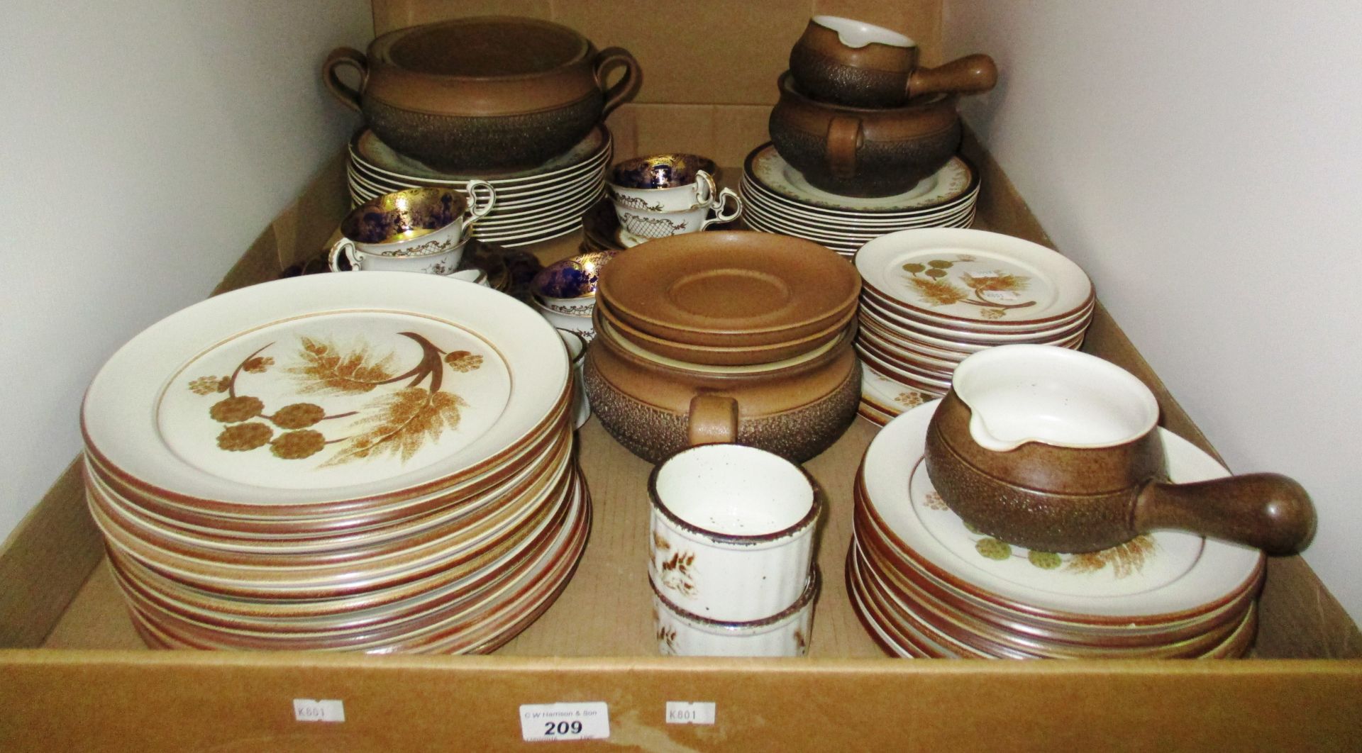 35 x piece Denby dinner service with leaf pattern and a 39 x piece tea ...