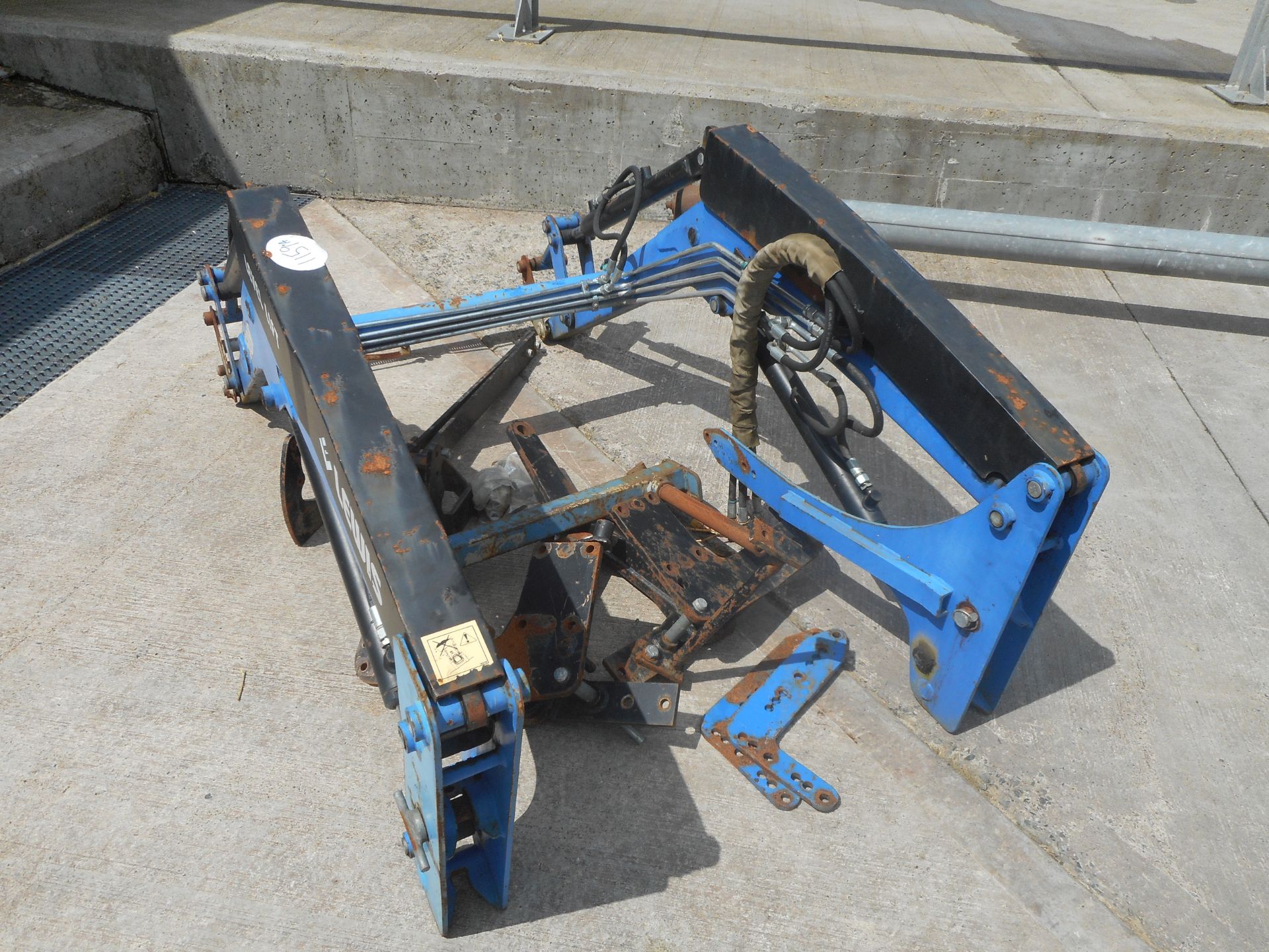 LEWIS 35Q COMPACT LOADER