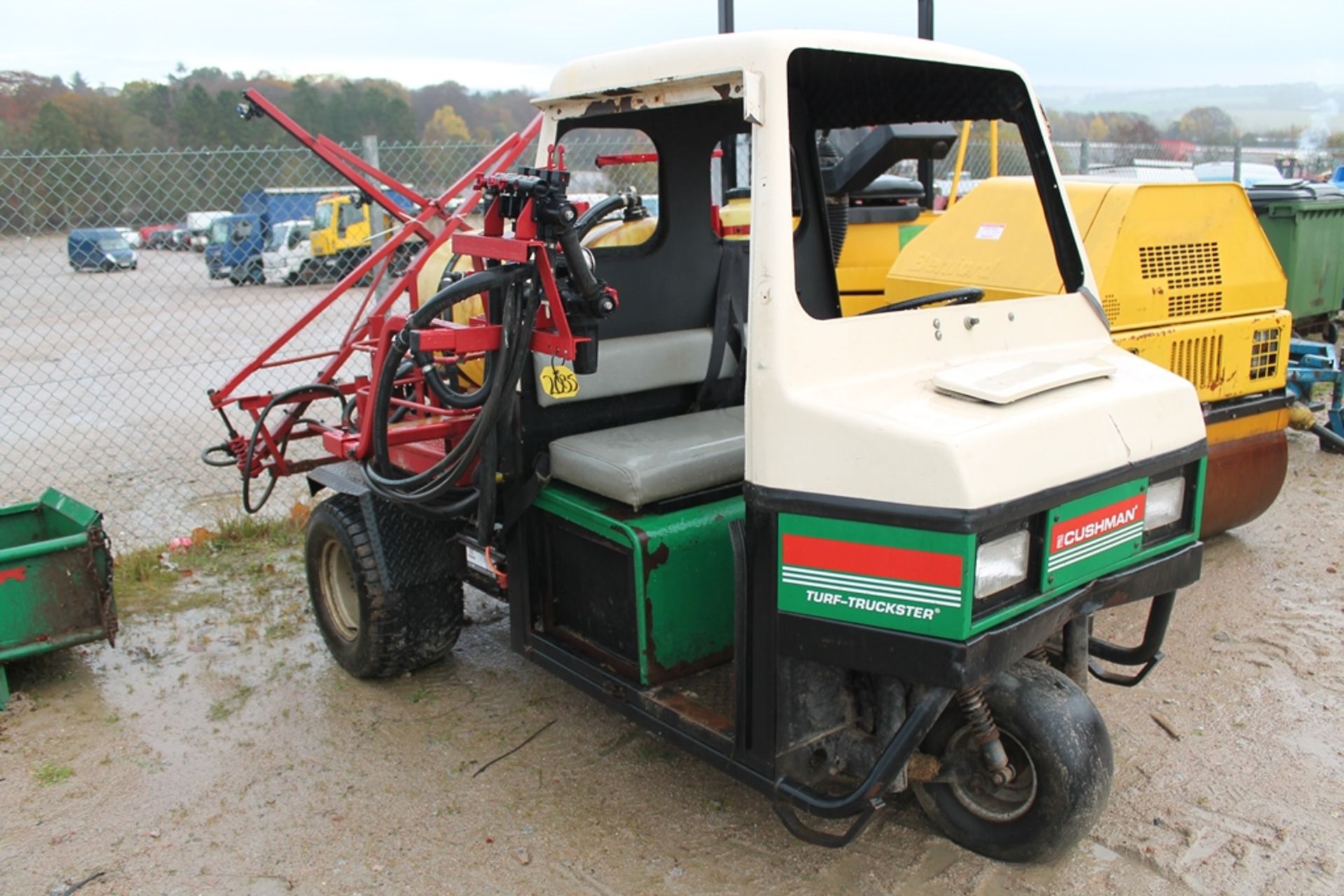 Sale Item: CUSHMAN TURF TRUCKSTER C/W SPRAYER BOX & TOP DRESSER Vat ...