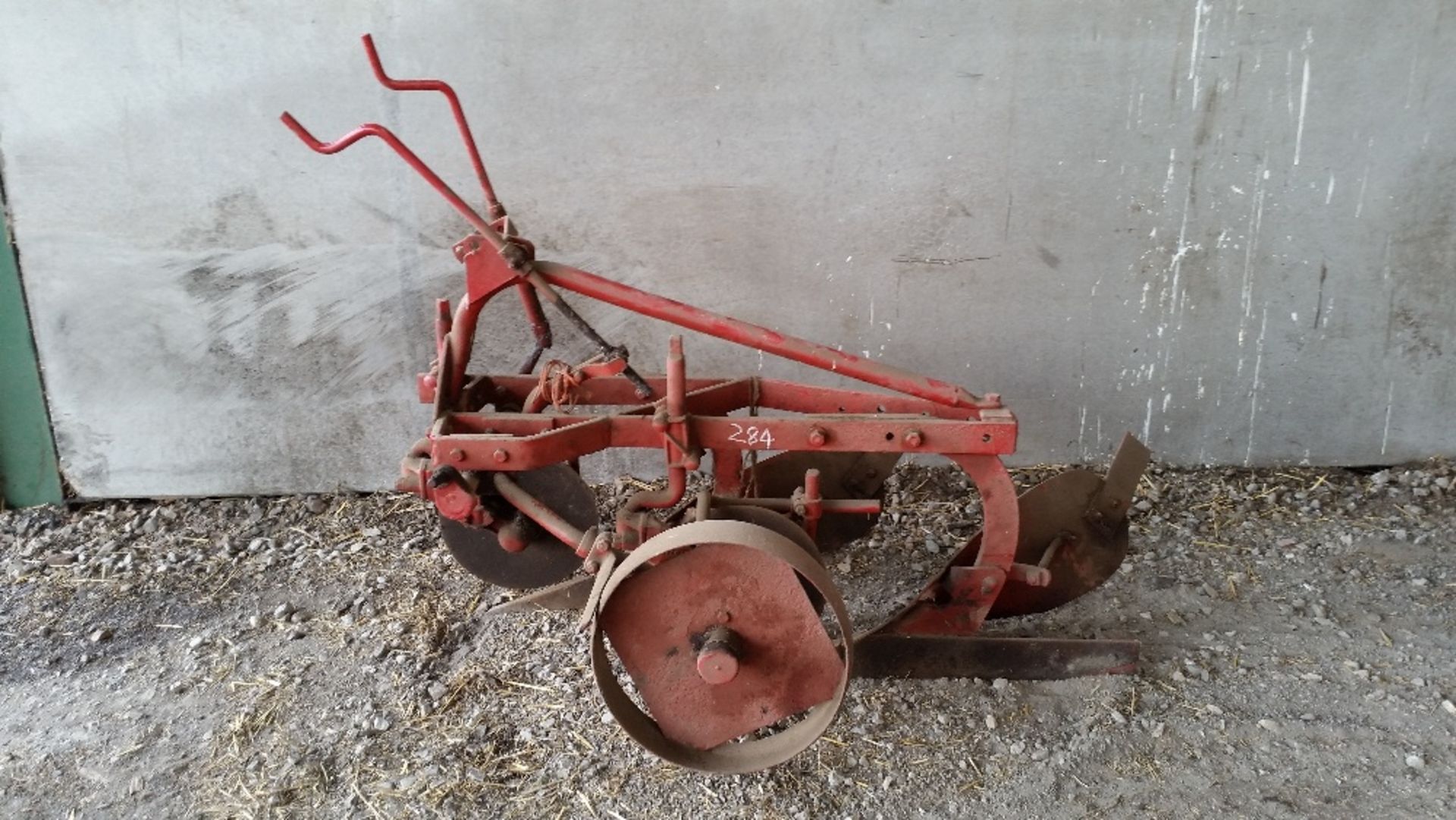 INTERNATIONAL B12 Plough with Ace Bodies