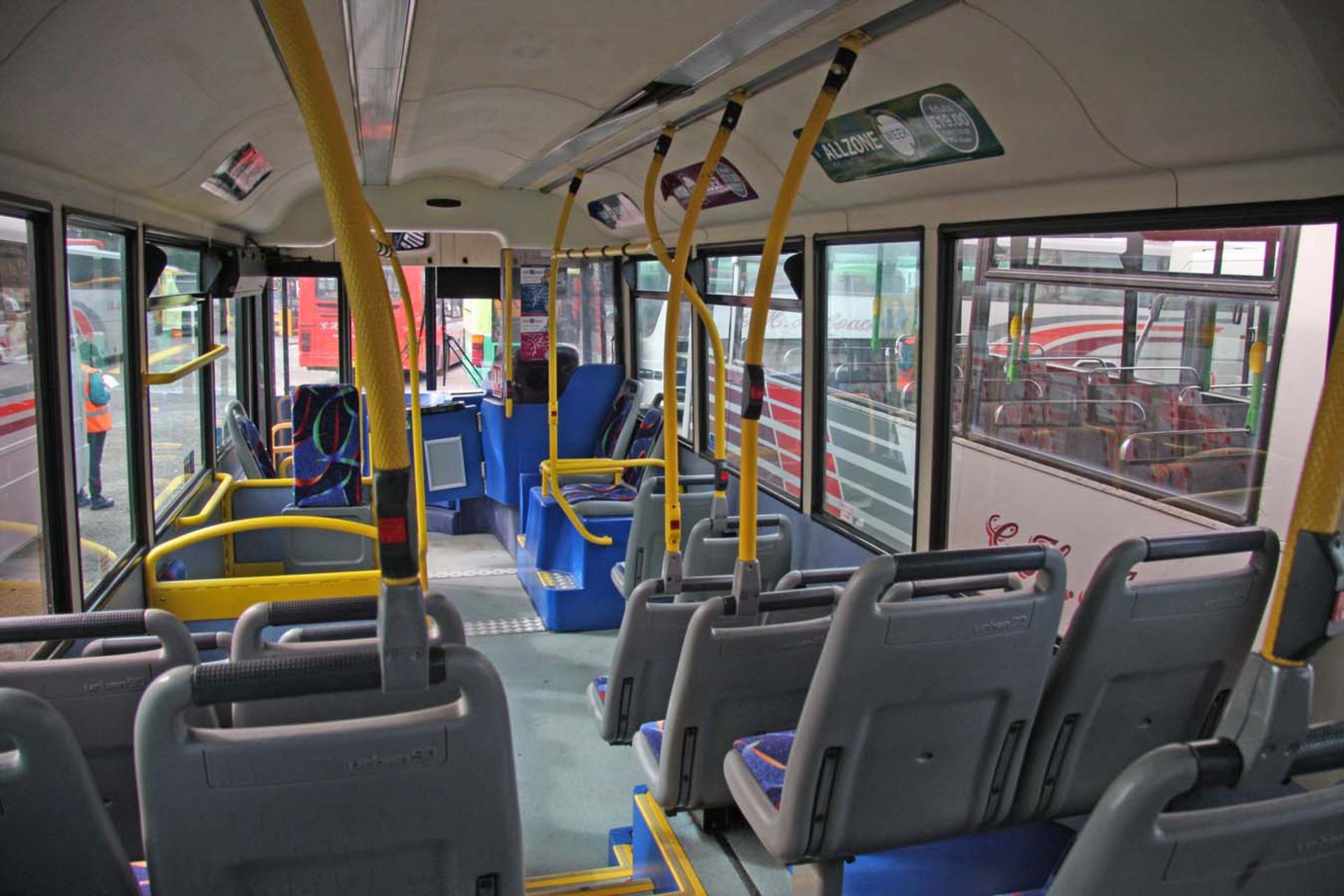 FJ06 URR Mar 2006 Dennis Dart SLF 8.8 Bus. Automatic - Cummins Engine ...