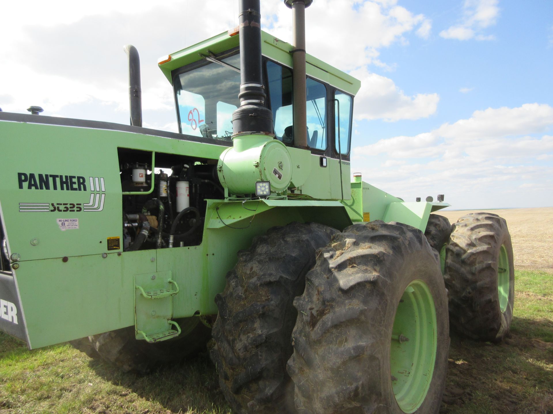 1982 Steiger Panther ST325 4X4 tractor, cab air heat, Cat 3406A, 20 ...