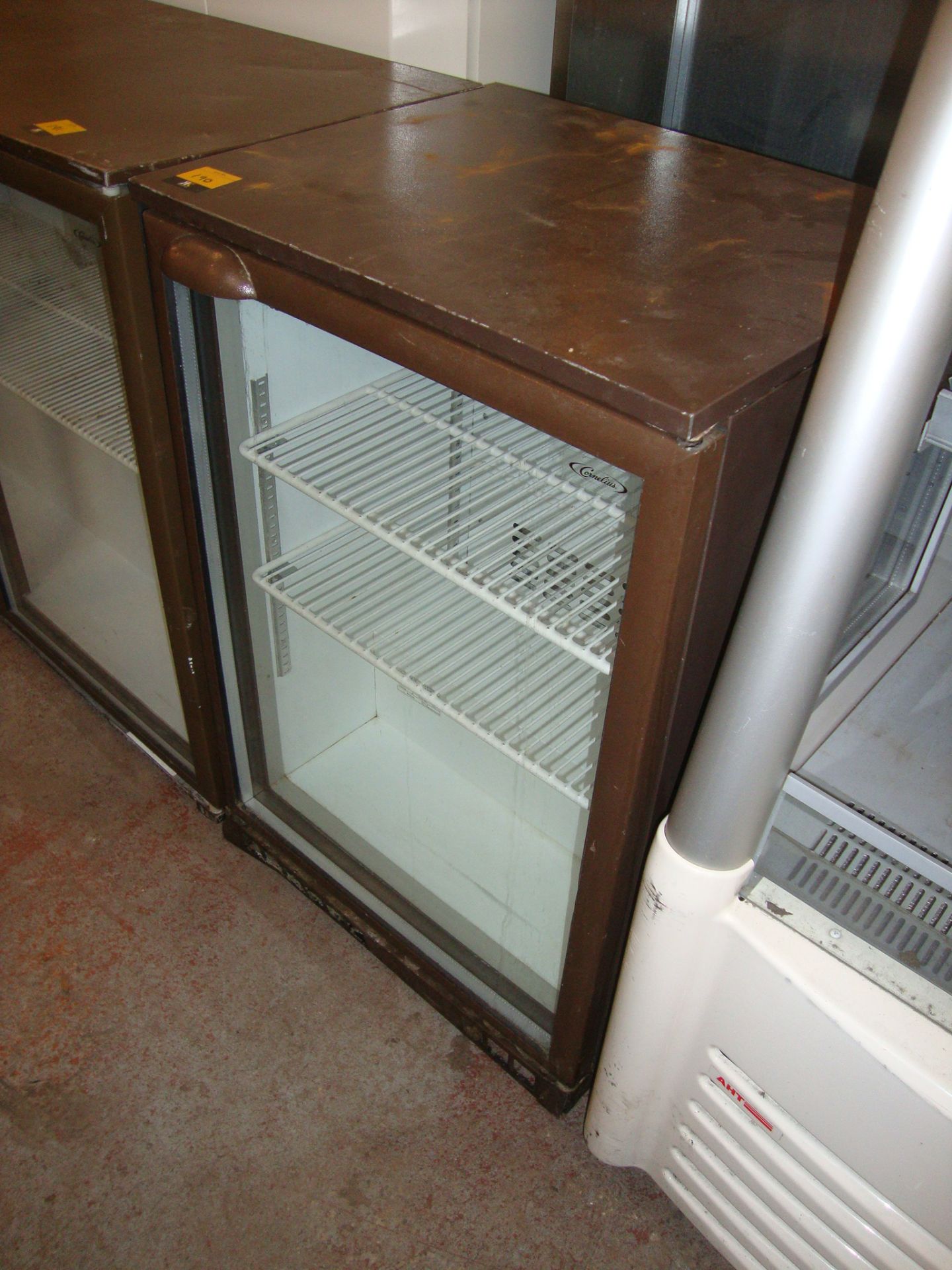 Cornelius model 24L339045 single door clear front under counter bar ...