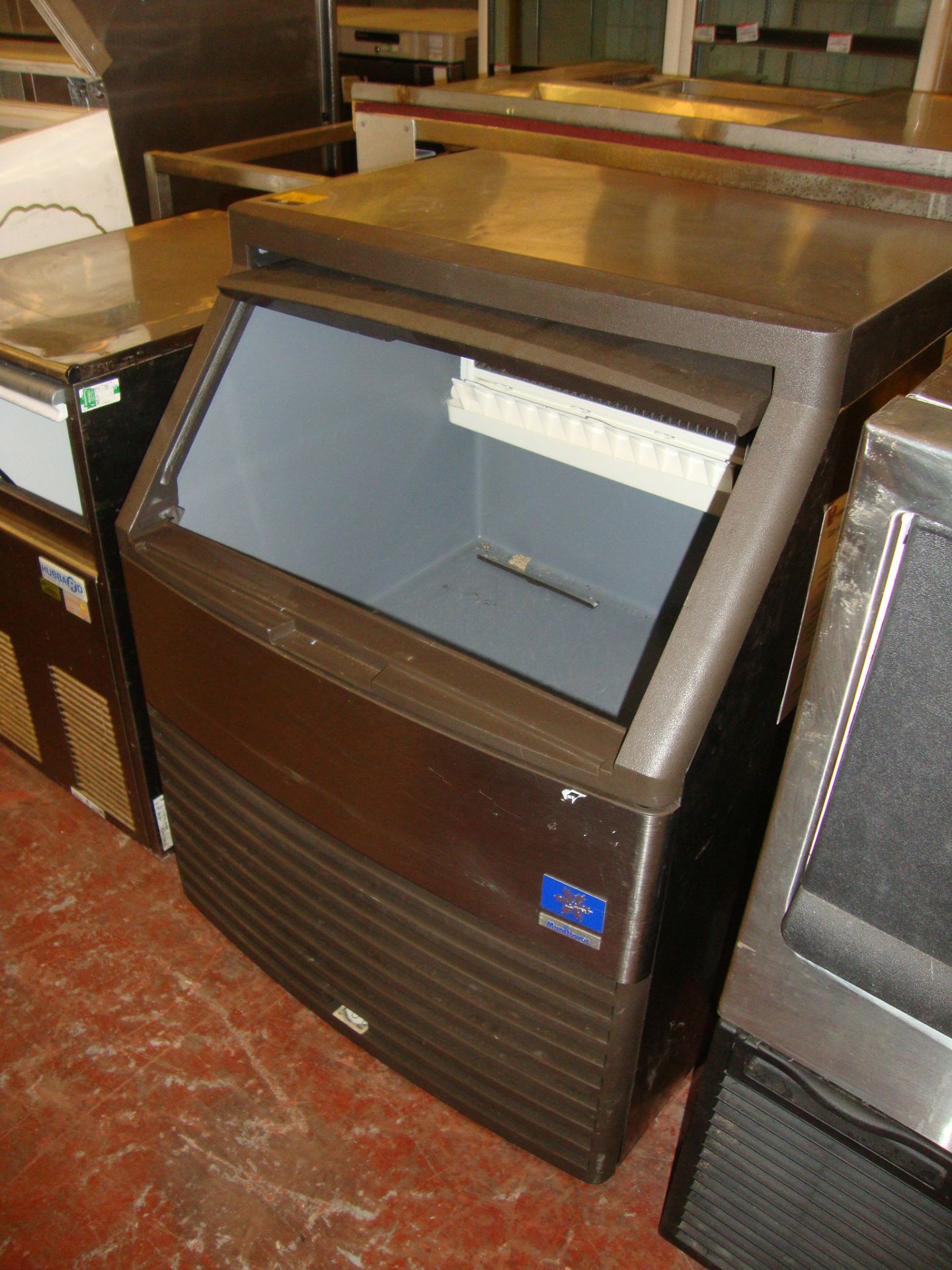 Manitowoc QY0214A large commercial ice machine