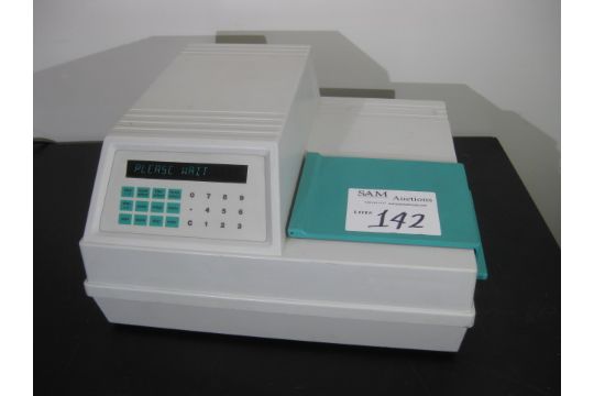 Labsystems Fluoroskan II Type 371 Microtiter Plate Reader, 40lbs, 16x17x9h