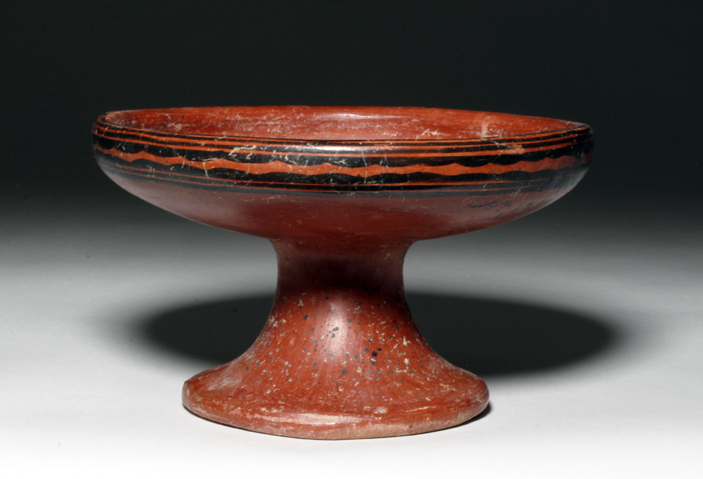 Pre-Columbian, Grand Cocle, ca. 500 to 1000 CE. Attractive pottery ...