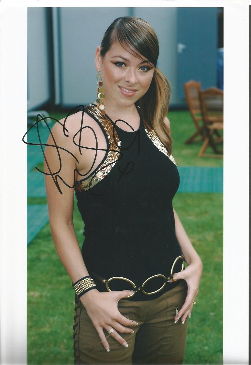 Lisa Scott-Lee autographed colour 8x12 photograph. Singer in Steps ...