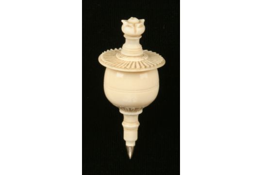 A small decorative 2 3/4" ivory plumb bob (illustrated Russell fig 276) G+