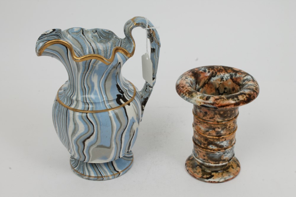 Early 19th century agate ware pottery jug with gilt line decoration, 23 ...