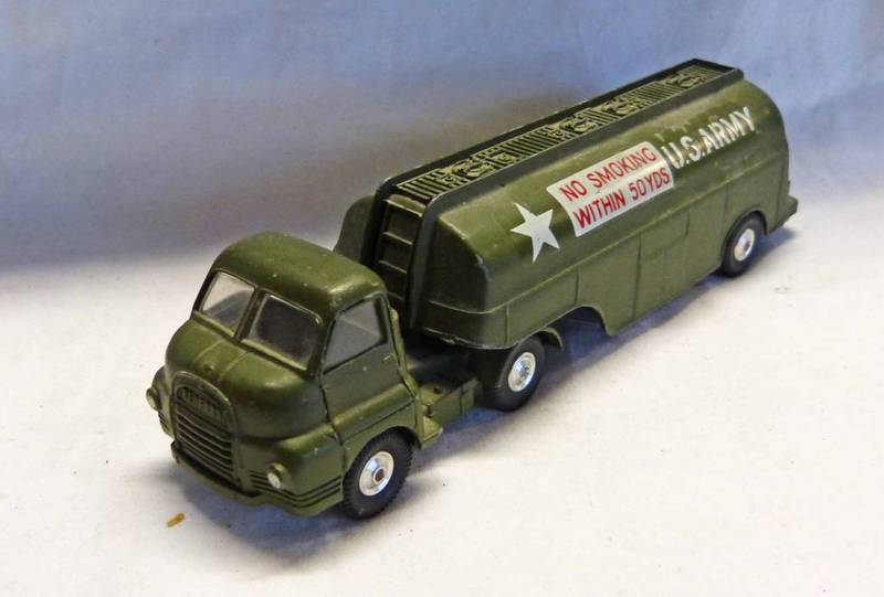 CORGI TOYS ''US ARMY'' BIG BEDFORD TRACTOR UNIT