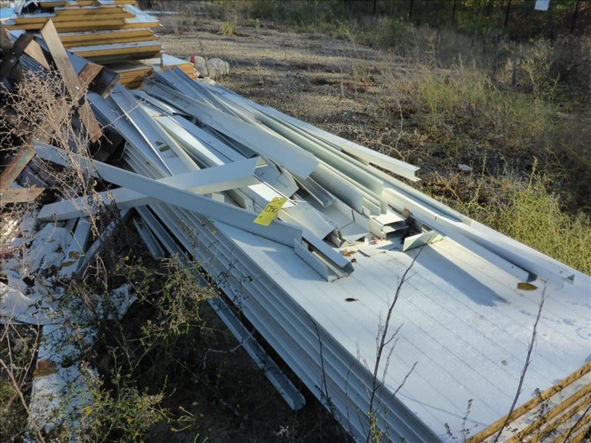 large lot of IMP (Insulated Metal Panel) for freezer/cooler rooms, etc ...